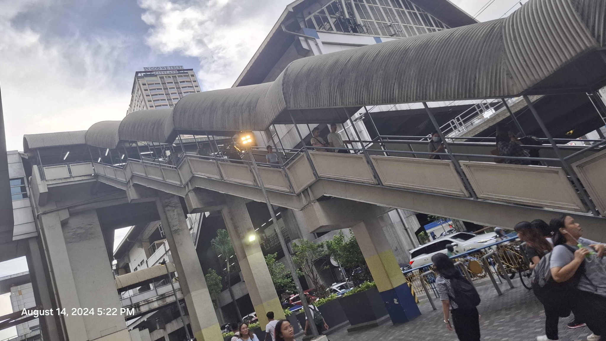 These 5 Walkways Are More Meme Than Useful
